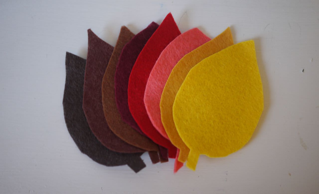 Felt autumn leaves - the-gingerbread-house.co.uk