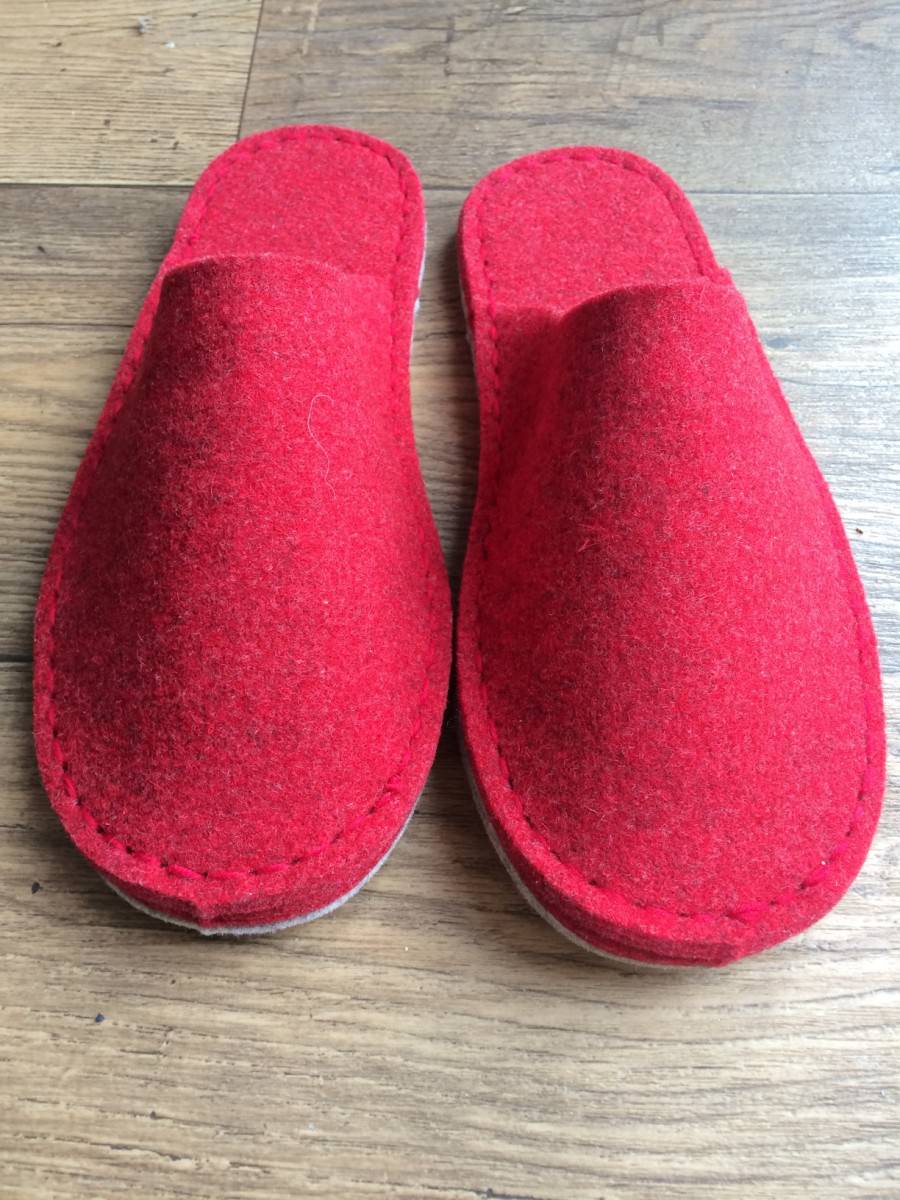 Handmade slippers - the-gingerbread-house.co.uk