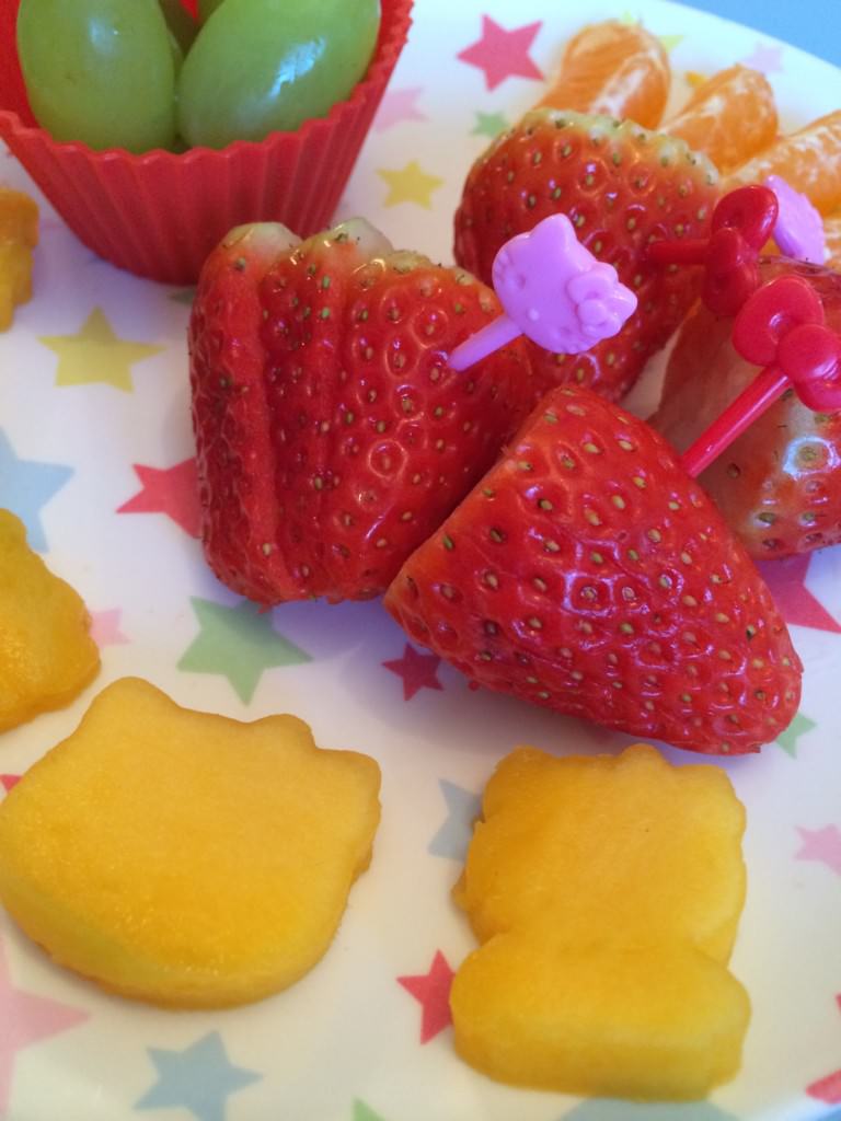 Bento-inspired fruit plate - the-gingerbread-house.co.uk