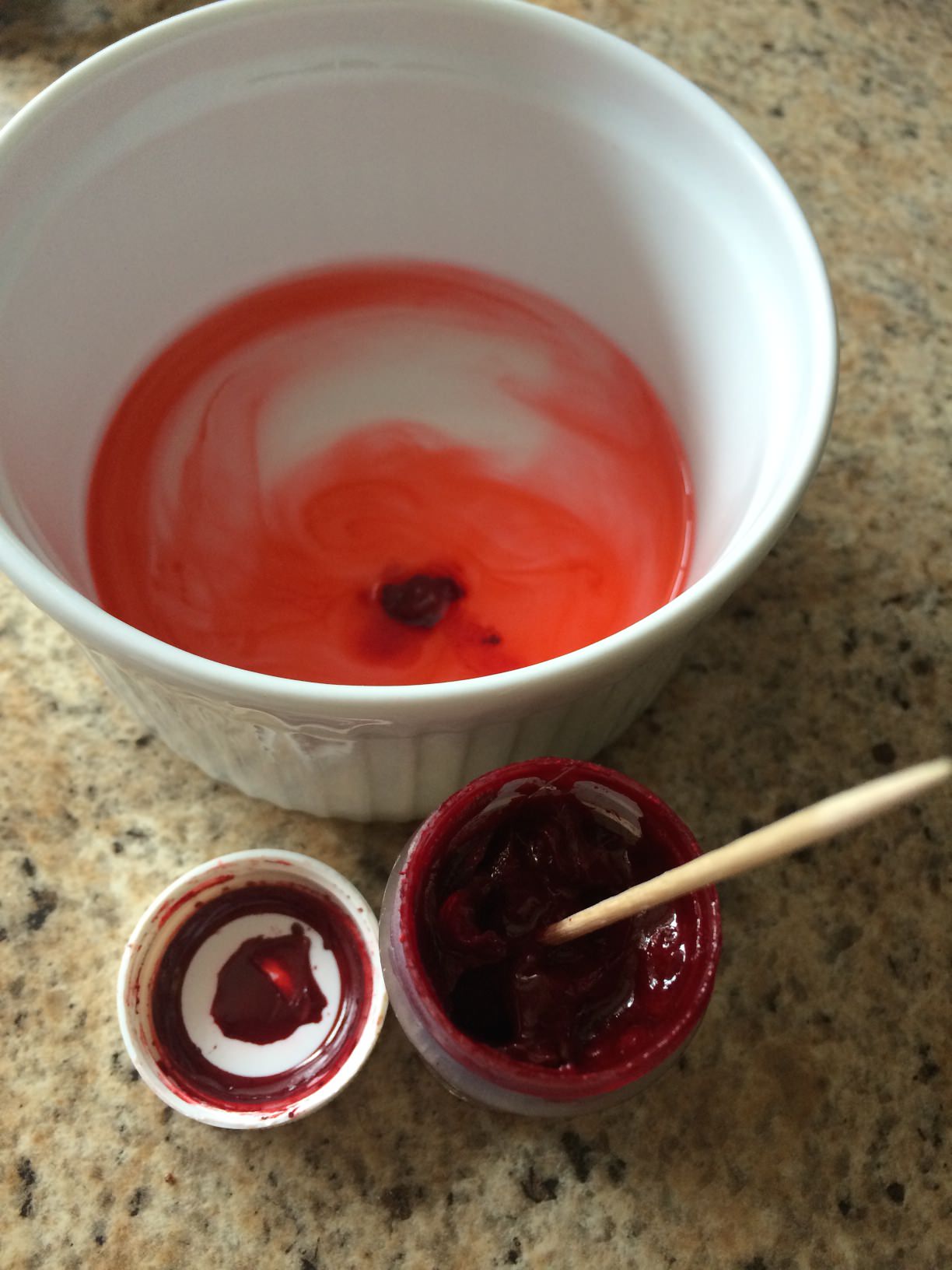 How to dye pasta - the-gingerbread-house.co.uk