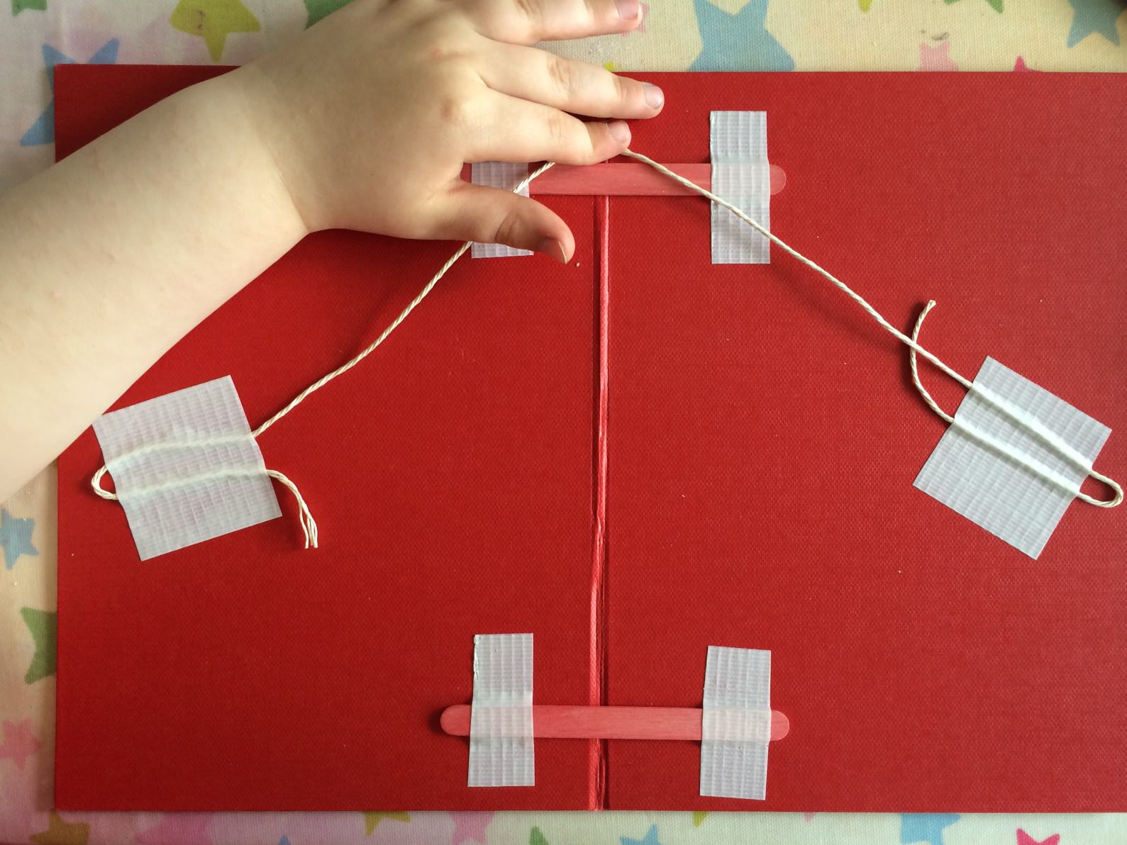 How to make a vintage board game display - the-gingerbread-house.co.uk