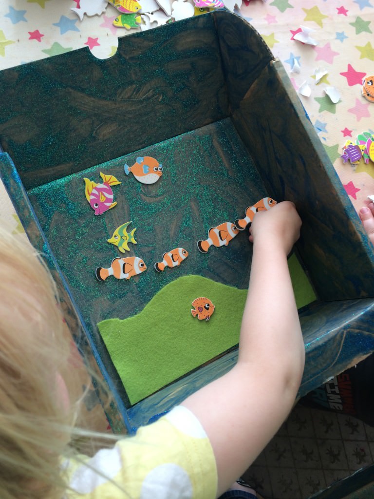 Upcycled cardboard box fish tank - the-gingerbread-house.co.uk