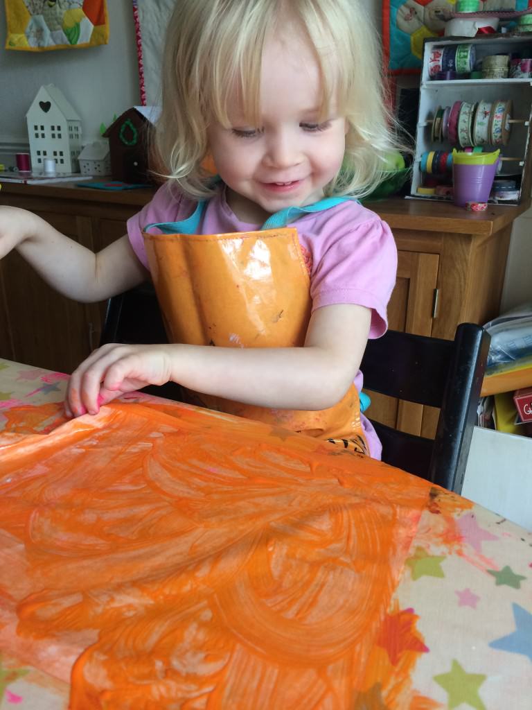 Easy button pumpkin craft - the-gingerbread-house.co.uk