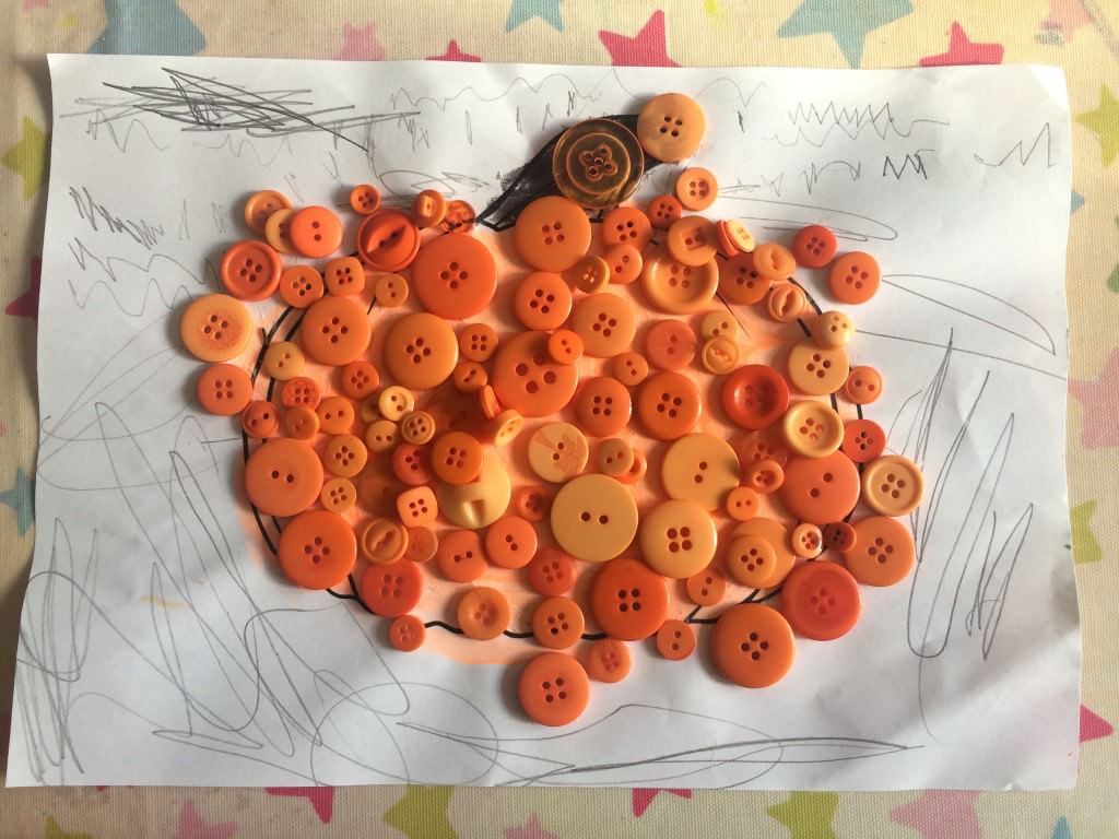 Easy button pumpkin craft - the-gingerbread-house.co.uk