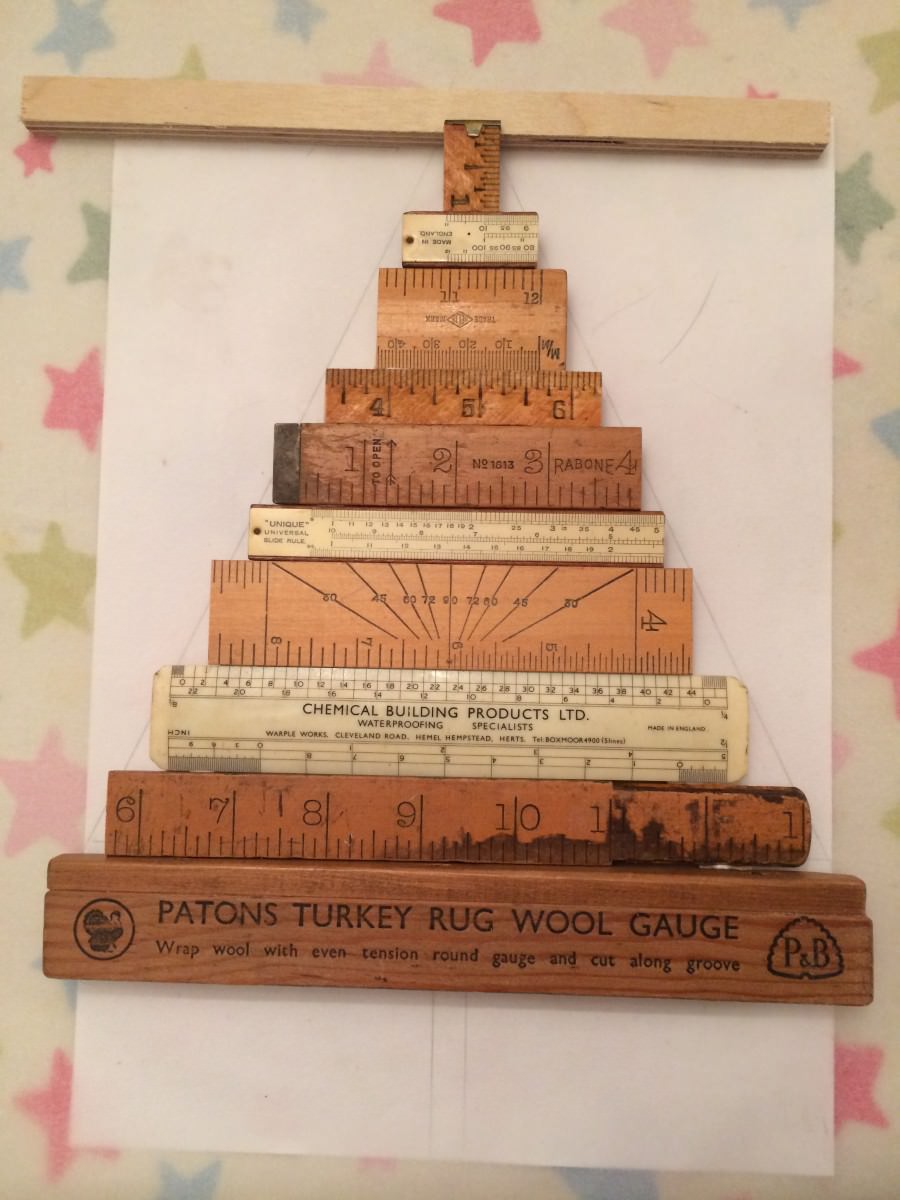 How to make an upcycled ruler Christmas tree - the-gingerbread-house.co.uk
