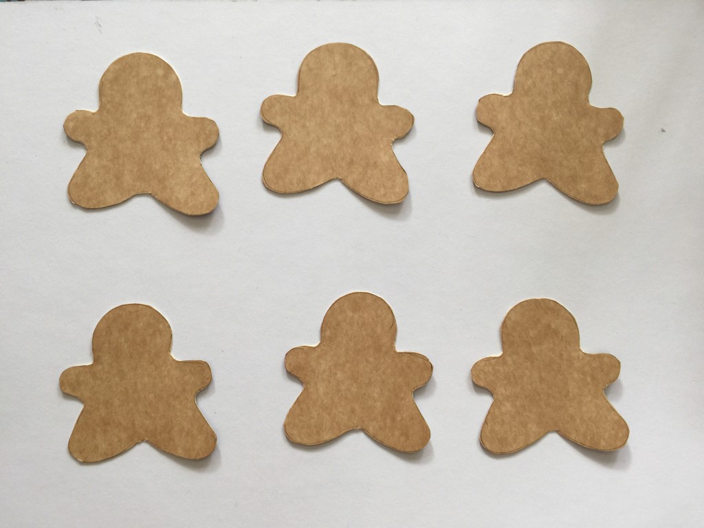 How to make cardboard cookies - the-gingerbread-house.co.uk