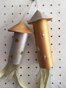 Cardboard tube rockets - the-gingerbread-house.co.uk