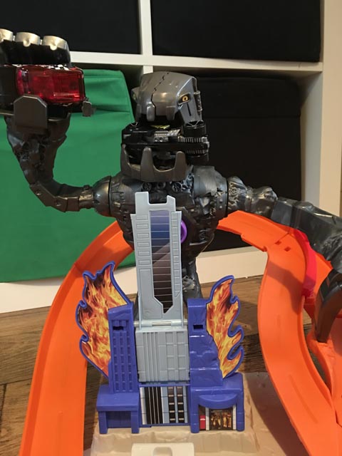 Hot Wheels Nitrobot Attack review - the-gingerbread-house.co.uk