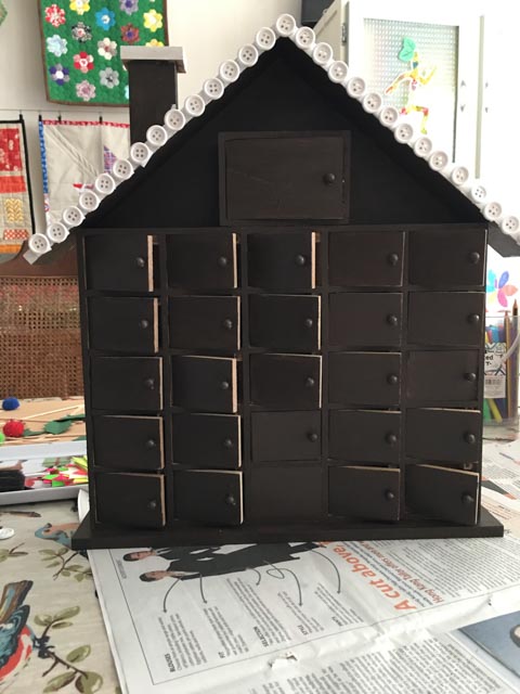 How to make a wooden gingerbread house - the-gingerbread-house.co.uk