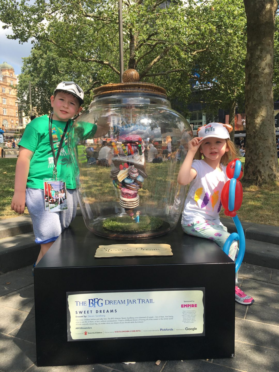 Exploring The BFG Dream Jar Trail in London - the-gingerbread-house.co.uk