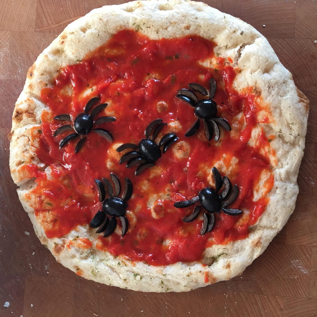 Easy Halloween Spider Pizza - the-gingerbread-house.co.uk