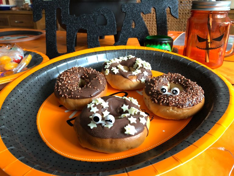 Halloween Monster Bagels - the-gingerbread-house.co.uk