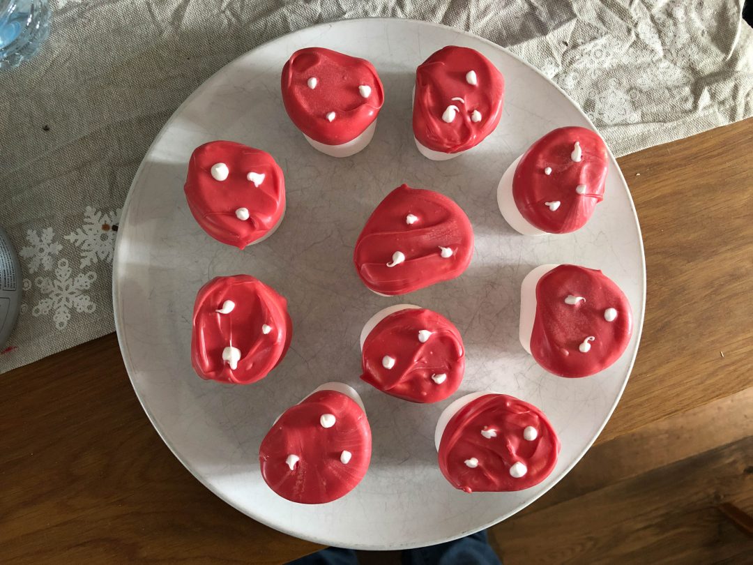 Edible Minecraft mushrooms for a Minecraft birthday party - the ...