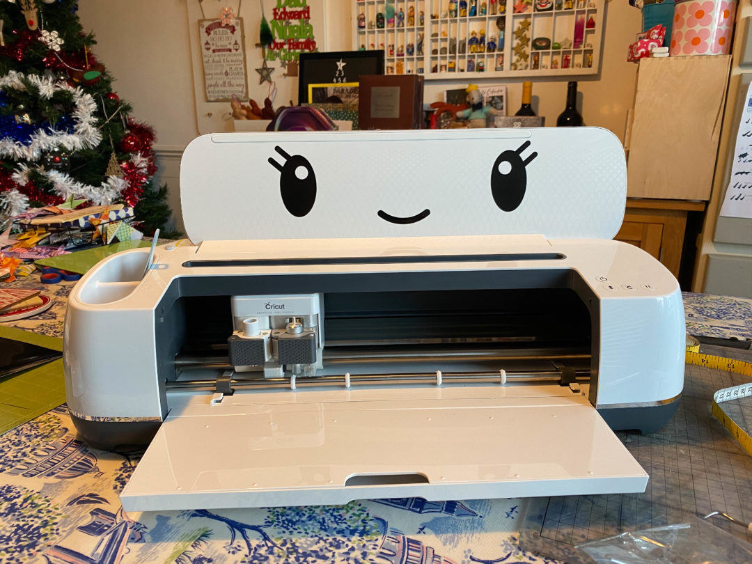 How to personalise your Cricut machine {with a cute kawaii face} - the ...