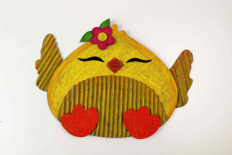 Recycled cardboard chick craft for kids - the-gingerbread-house.co.uk