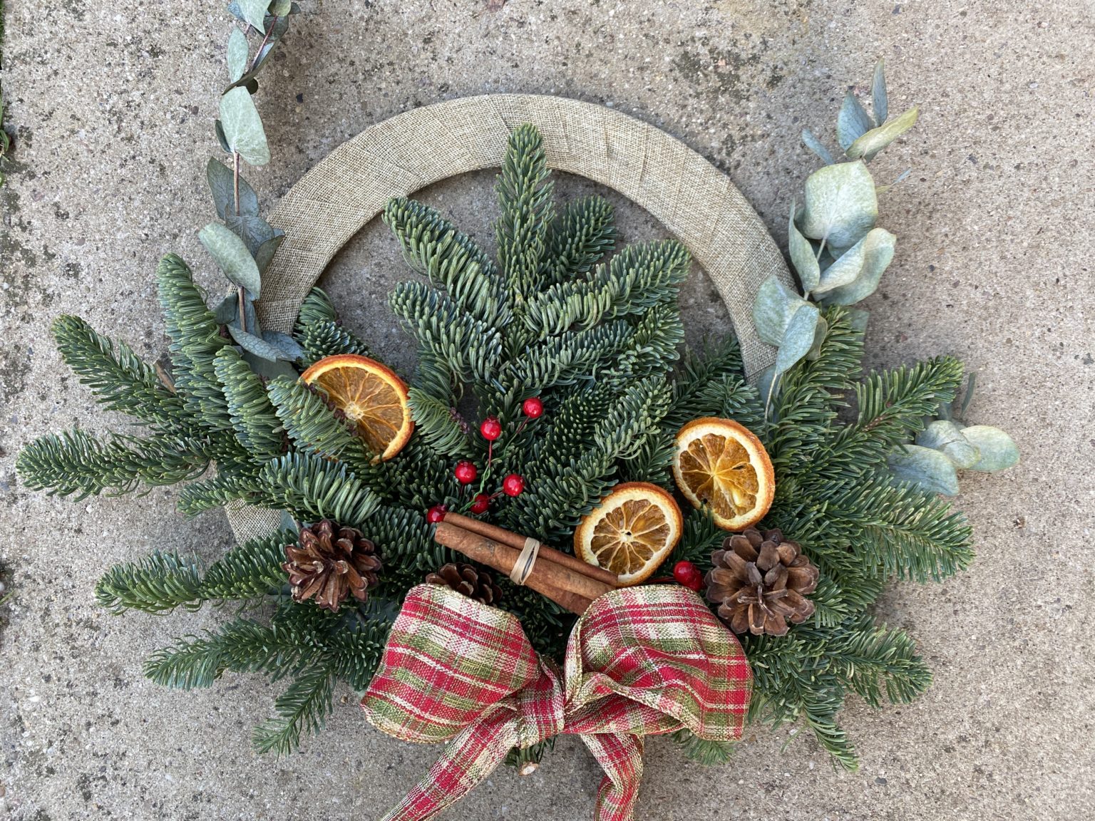 {Giveaway} Christmas Wreath Kit from I Do Handmade - the-gingerbread ...