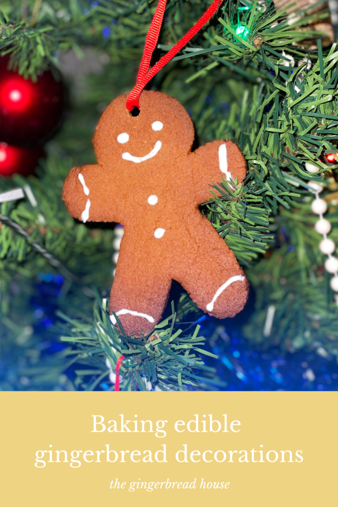 Baking edible gingerbread decorations - the-gingerbread-house.co.uk