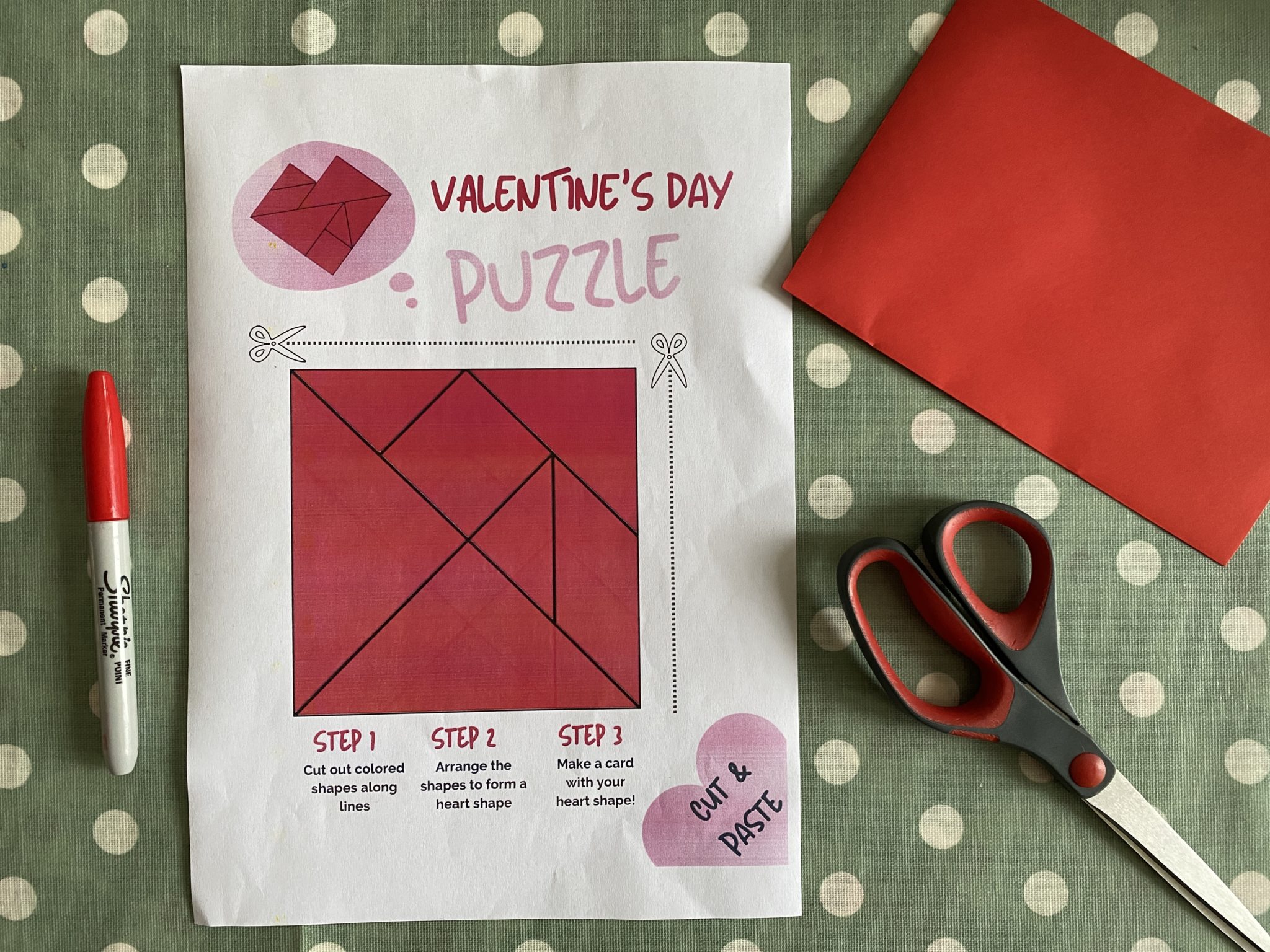 STEM Valentine tangram for kids - the-gingerbread-house.co.uk