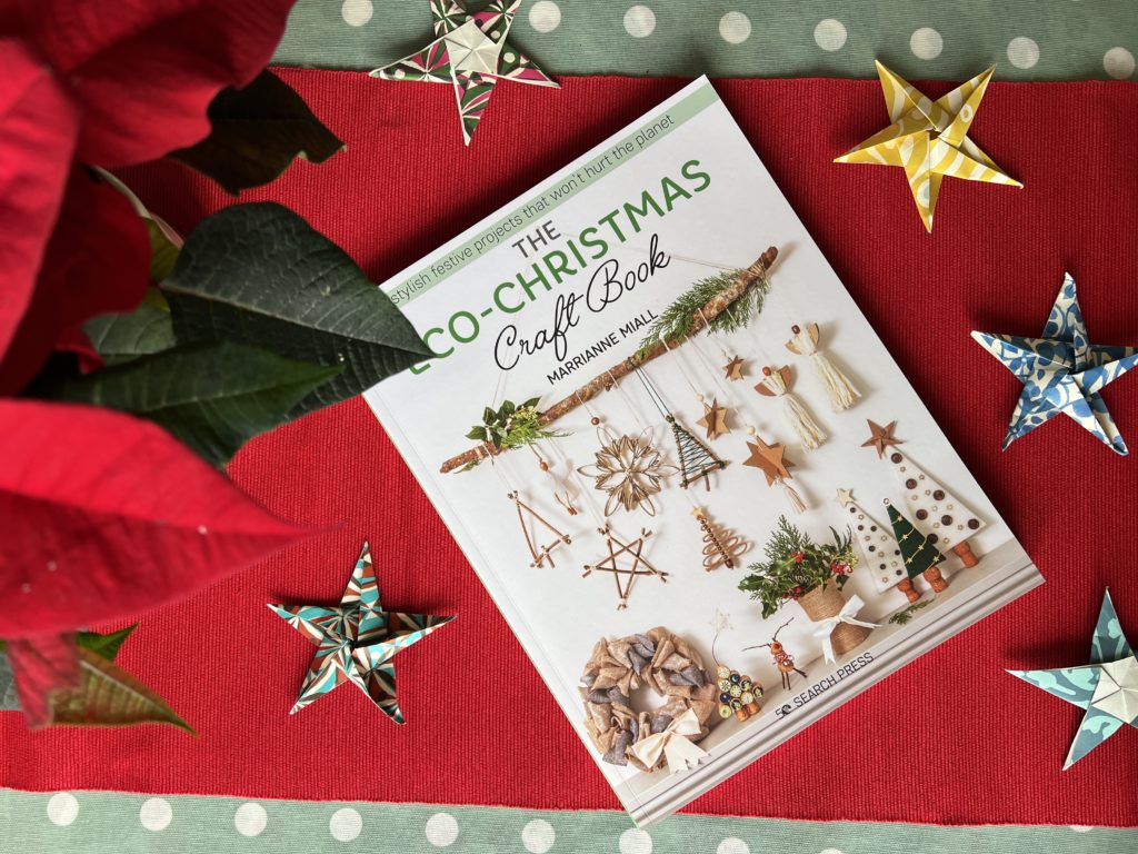 The Eco-Christmas Craft Book {book review} - the-gingerbread-house.co.uk
