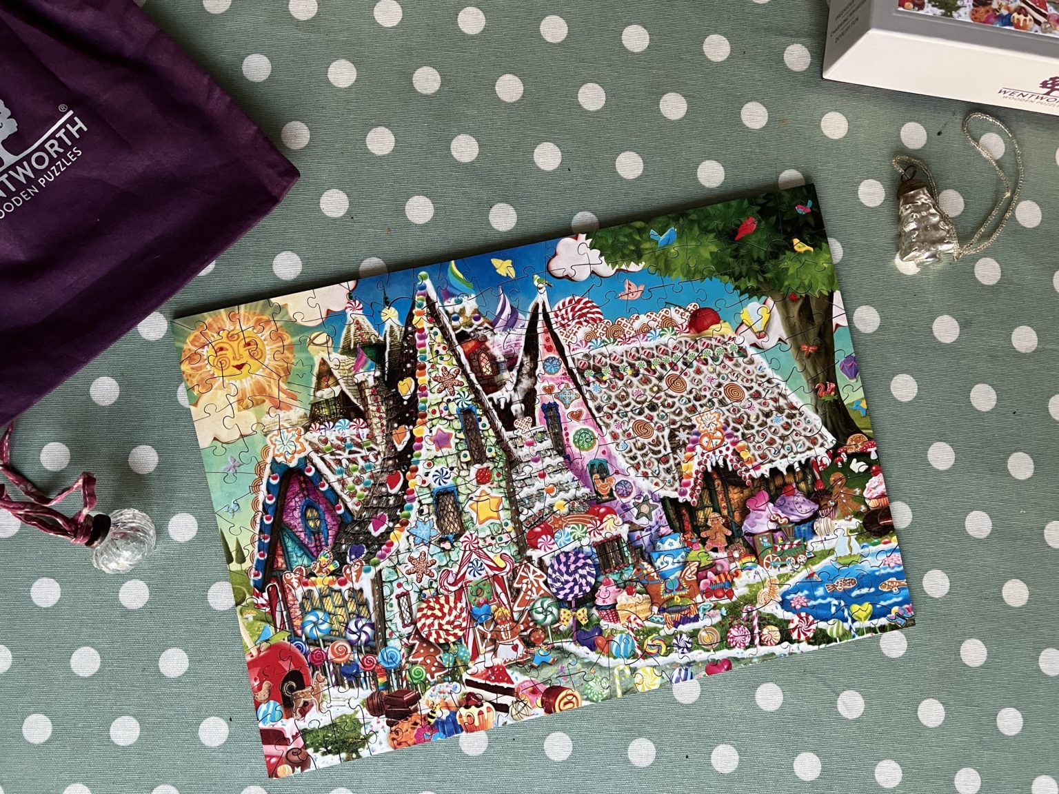 Gingerbread Manor puzzle {review and giveaway} - the-gingerbread-house ...