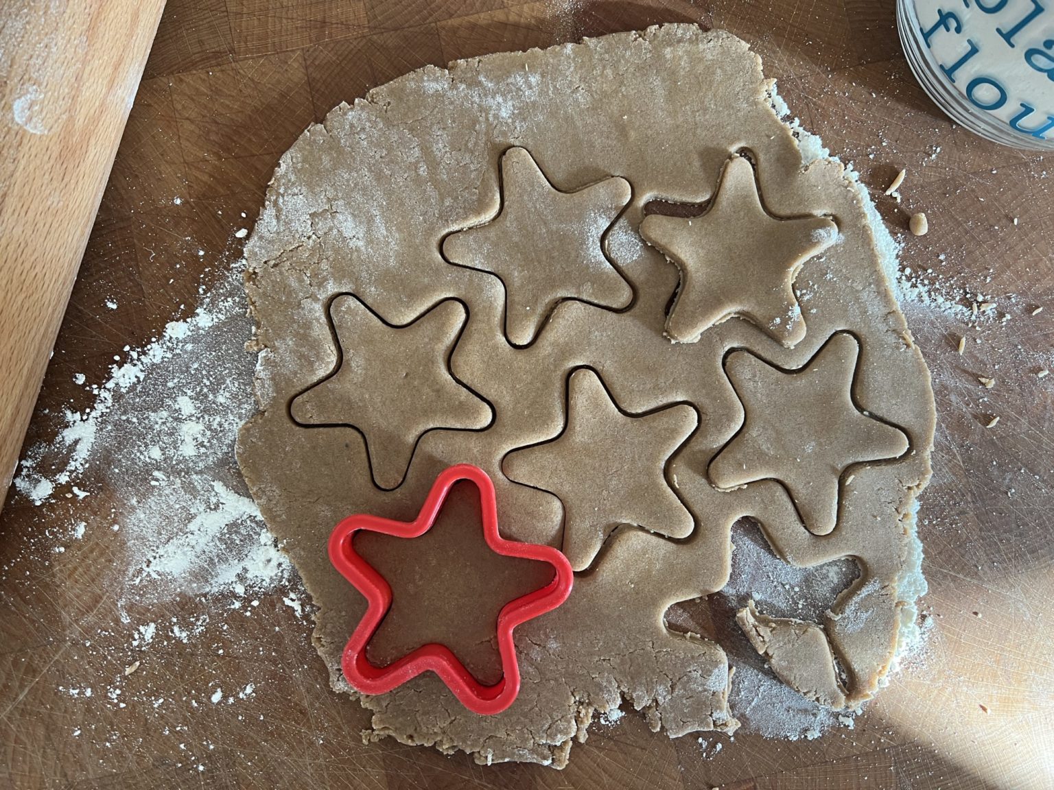 Marvellous Gingerbread Stars {biscuit kit} - the-gingerbread-house.co.uk