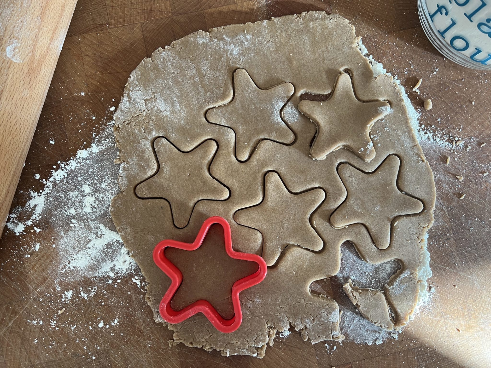 Marvellous Gingerbread Stars {biscuit kit} - the-gingerbread-house.co.uk